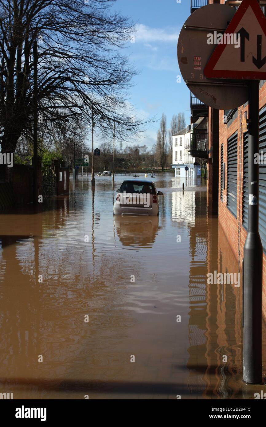 Worcester floods and cars , Worcester City, England, United Kingdom, 13 ...