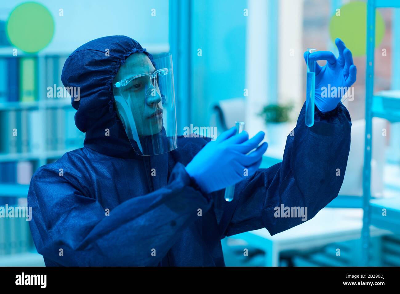Biohazard hazmat suit chemical hi-res stock photography and images - Alamy