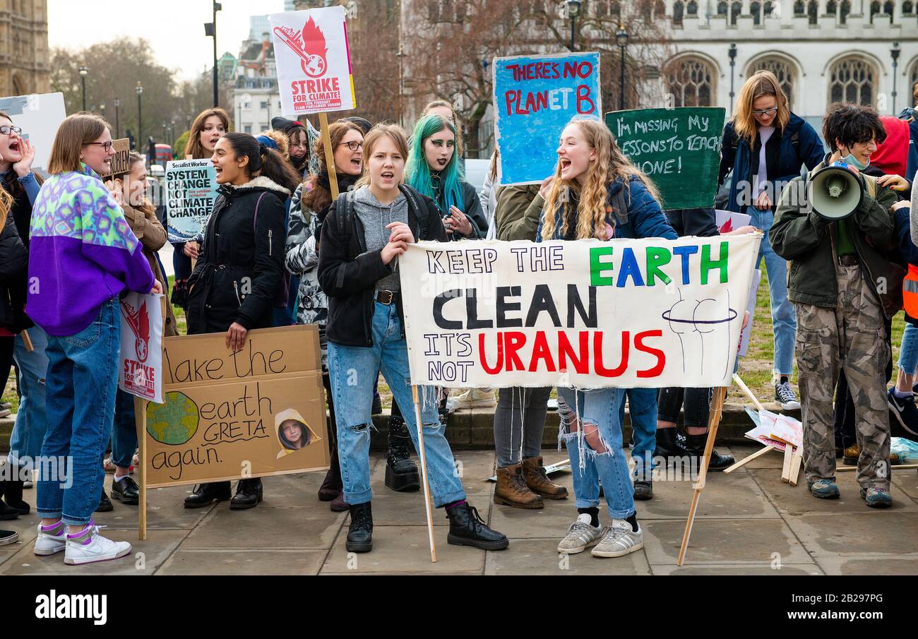Student activists w/ banners at the Youth Strike For Climate ...