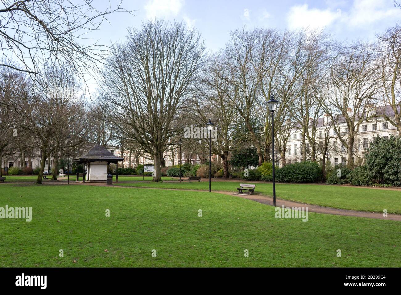 Falkner Square Gardens, park in Liverpool Georgian Quarter Stock Photo ...