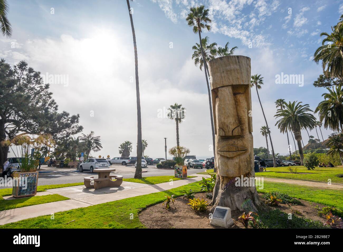 Tiki Head at Swami's Park. Encinitas, CA, USA. Carved by Tim Richards ...