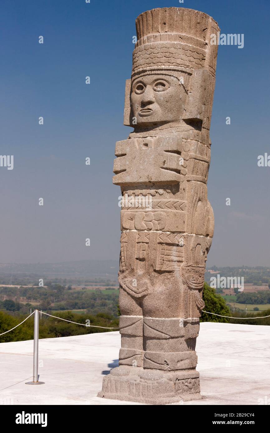 Stone figures of Toltec warriors, Pyramid of Quetzalcoatl, Tula ...
