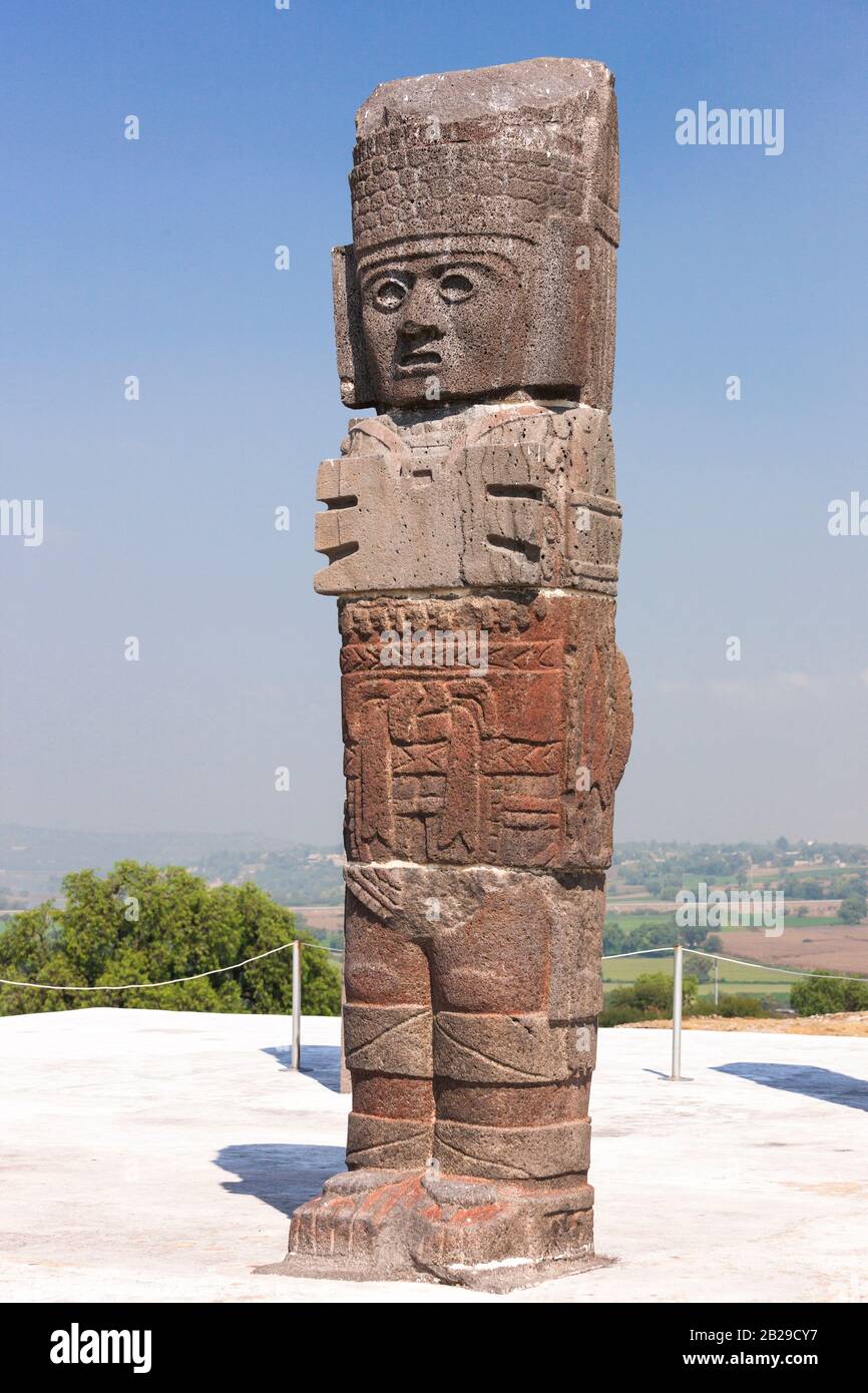 Stone figures of Toltec warriors, Pyramid of Quetzalcoatl, Tula ...