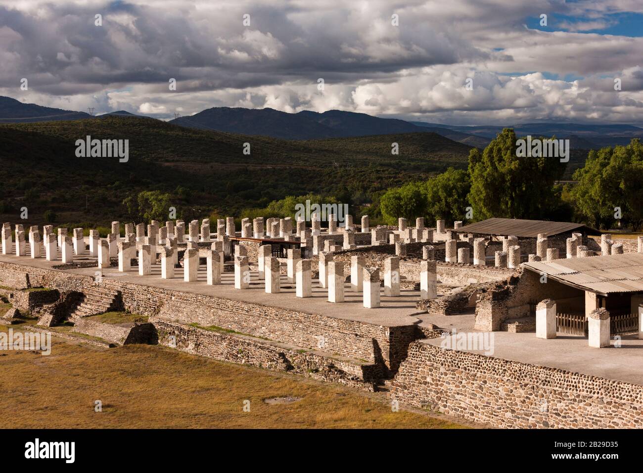 Tula pyramid hi-res stock photography and images - Alamy