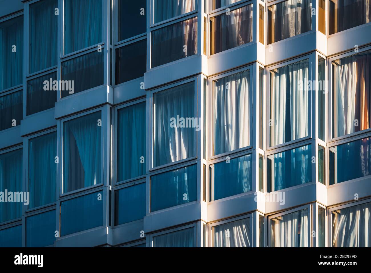 Glazed facade hi-res stock photography and images - Alamy