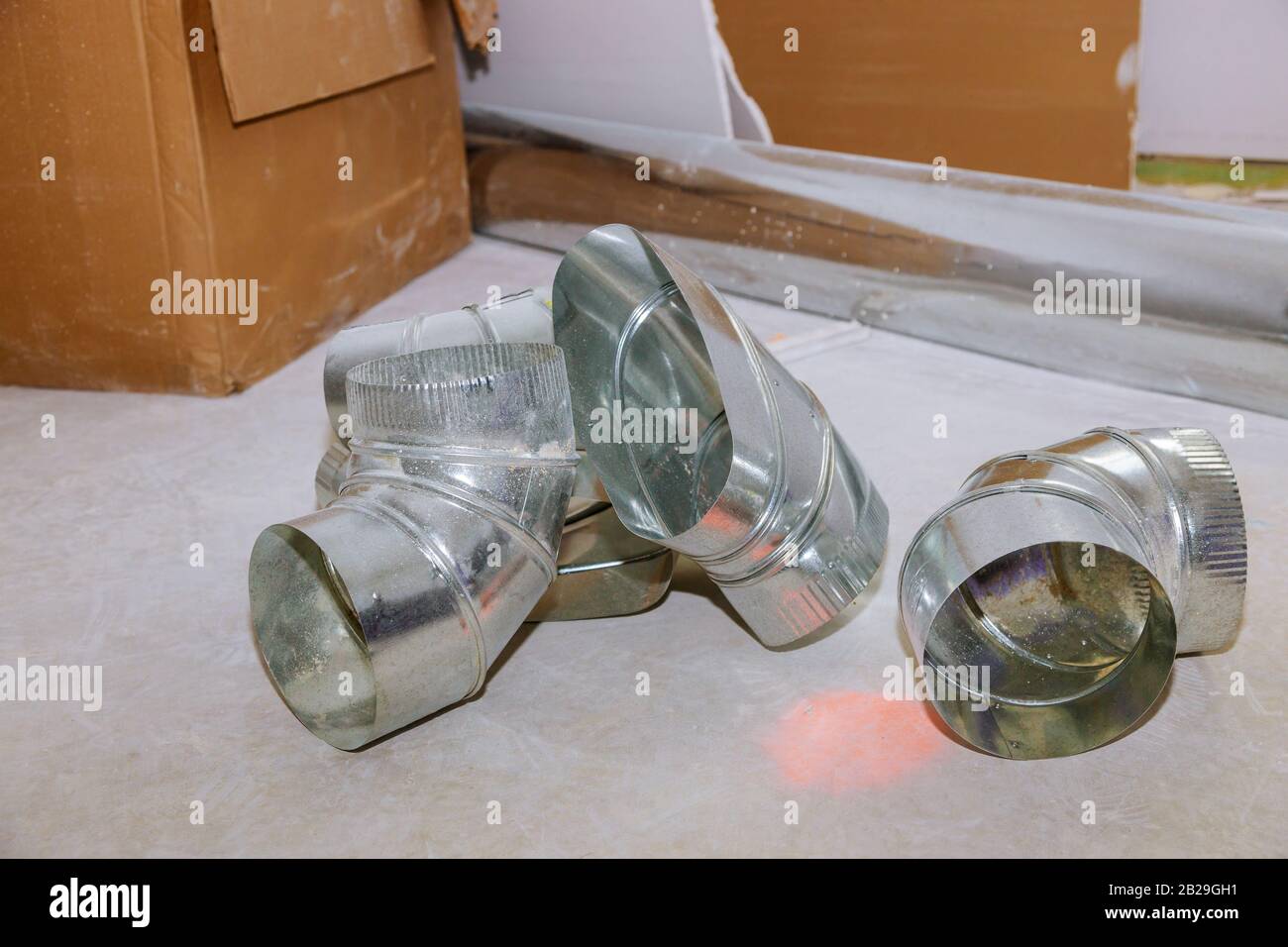 Silver pipes metal plumbing hi-res stock photography and images - Alamy