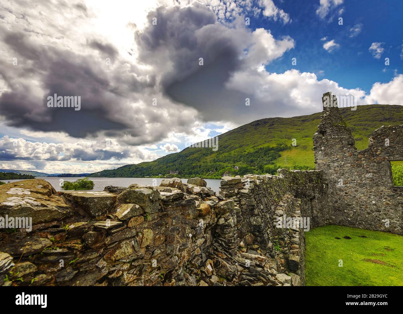 Ancient Scottish medieval buildings and beautiful landscape of ...