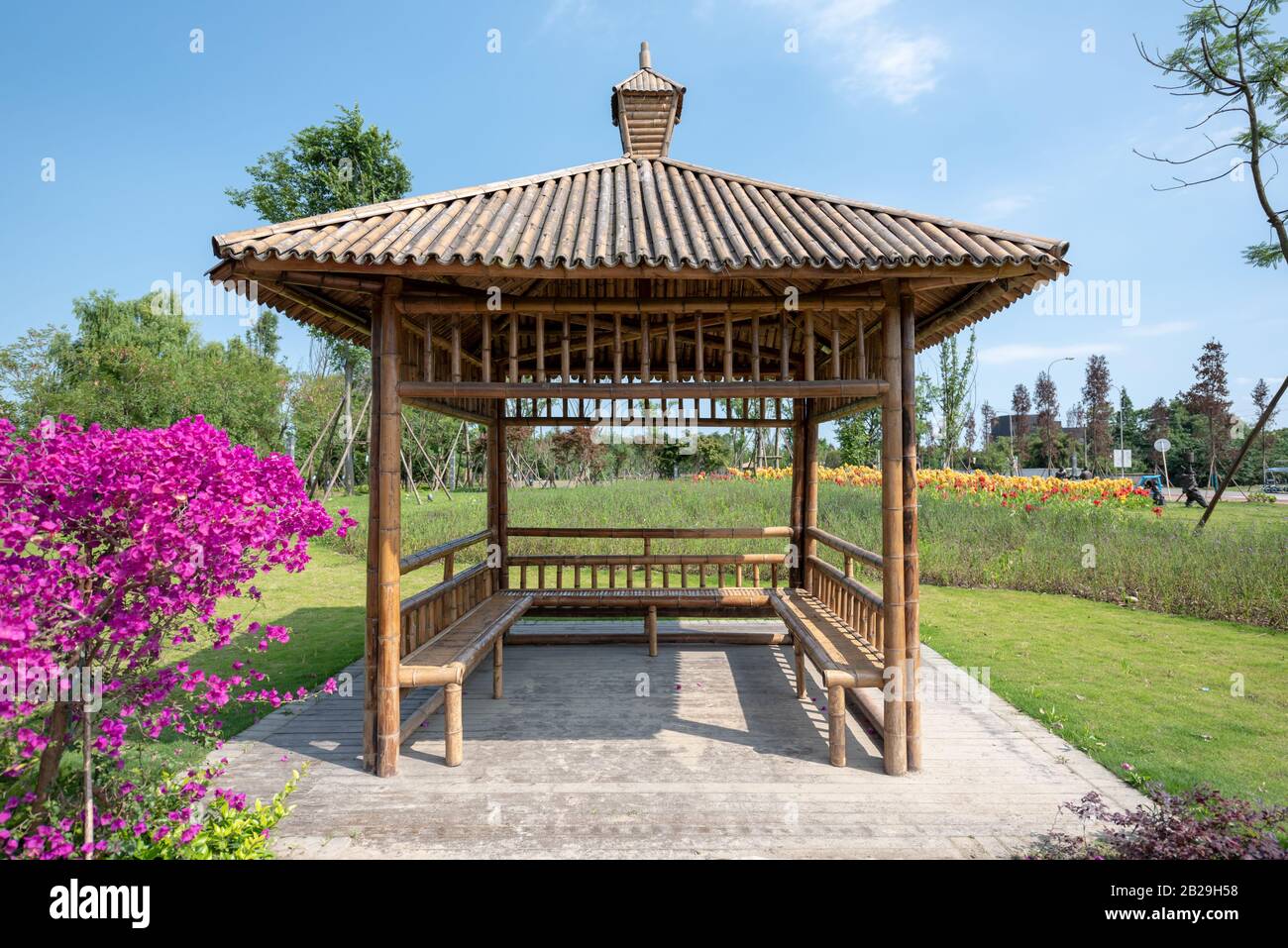 Bamboo pavilion in a park on a sunny day in Chengdu, Sichuan province ...