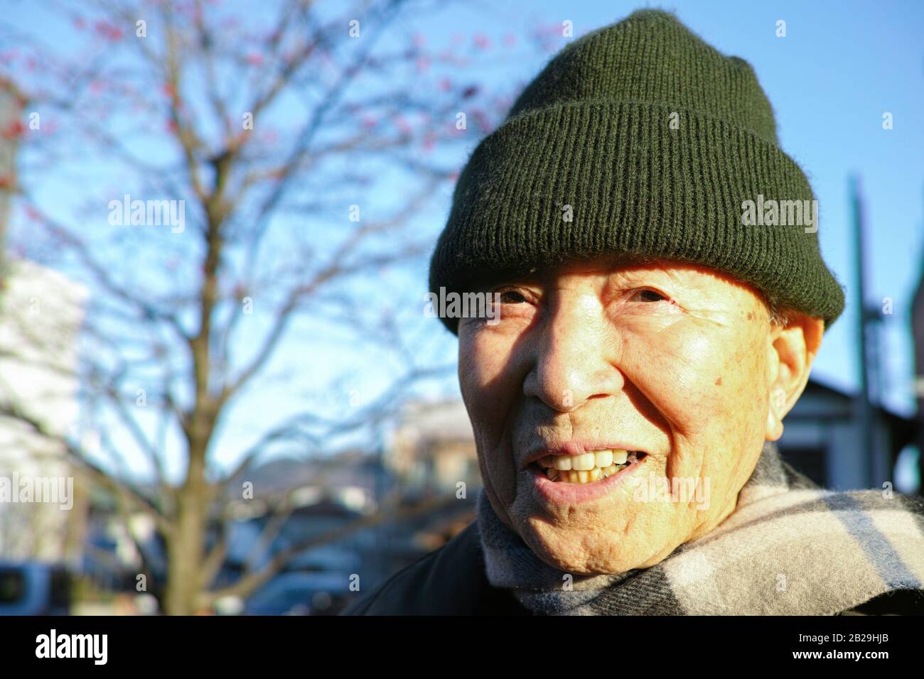 Old wooly hat hi-res stock photography and images - Alamy