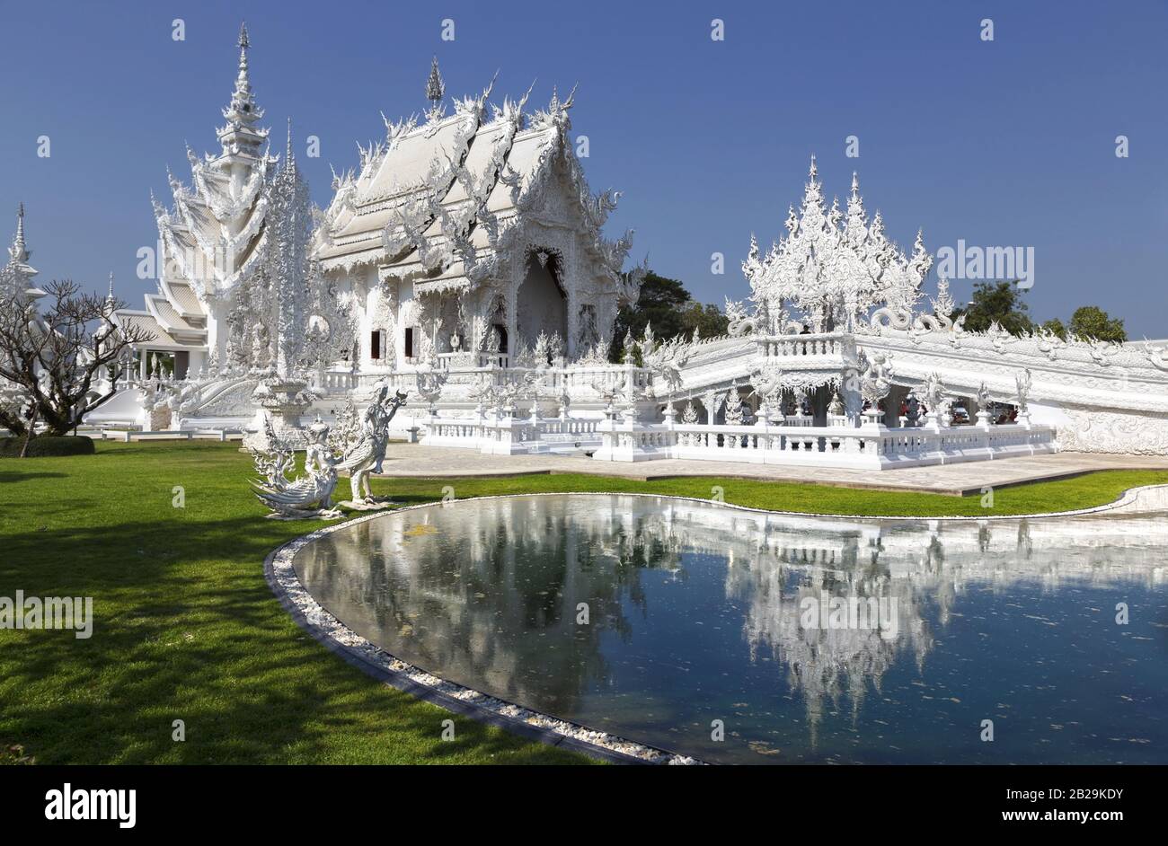 Wat Rong Khun Temple High Resolution Stock Photography and Images - Alamy