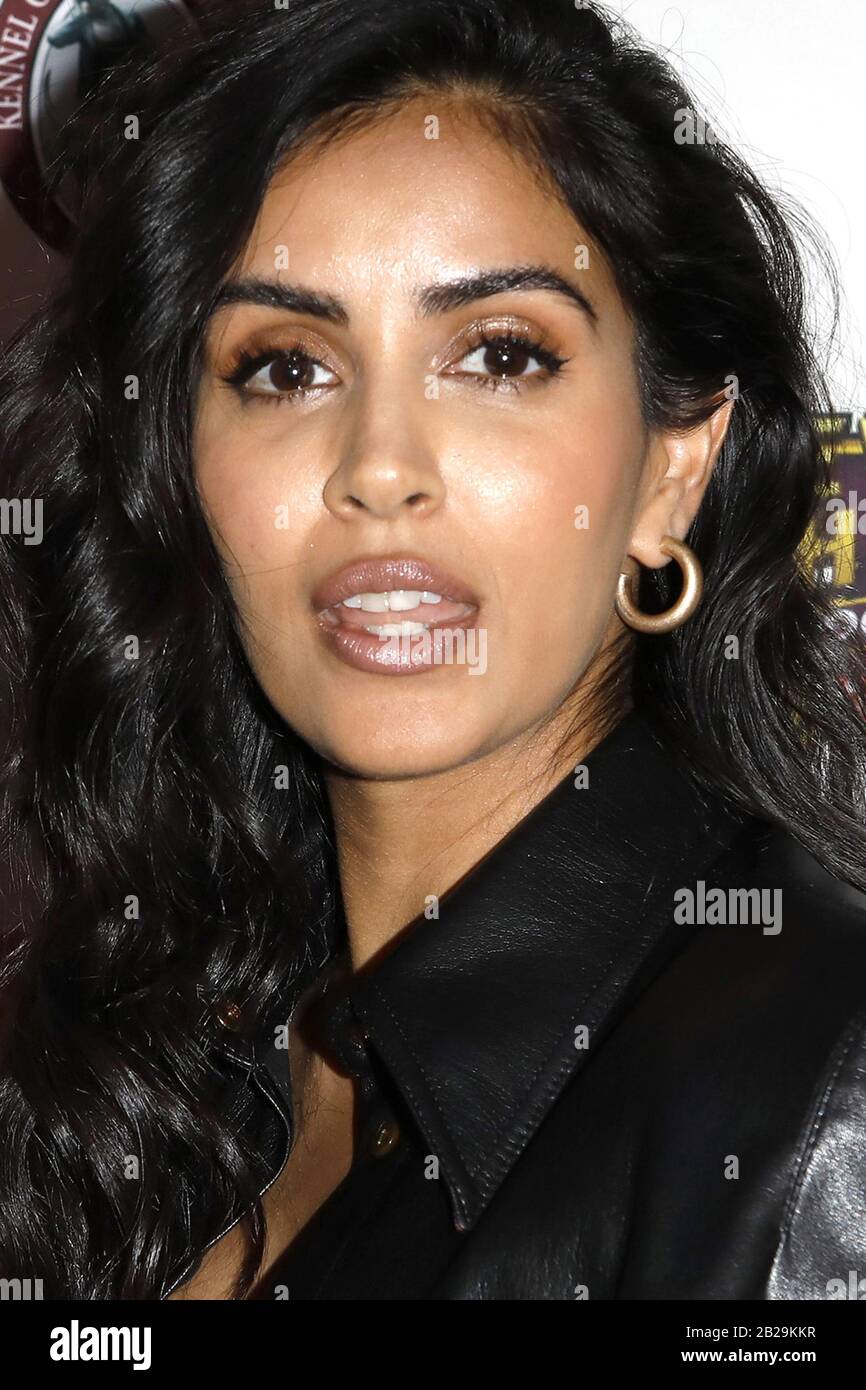 Parveen hi-res stock photography and images - Alamy