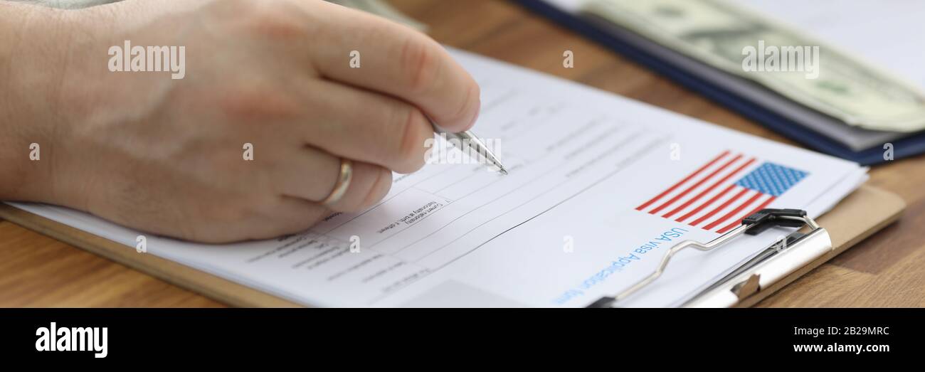 Clipboard with important papers Stock Photo - Alamy