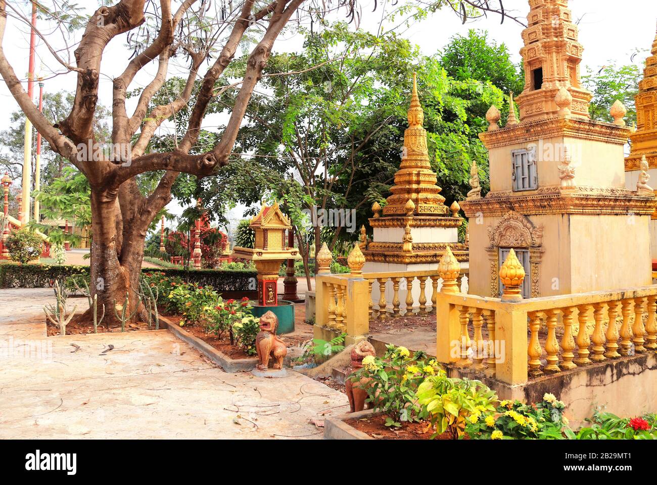 Khmer cemetery hi-res stock photography and images - Alamy