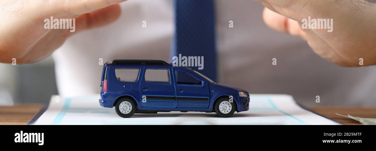 Successful new vehicle purchase Stock Photo - Alamy