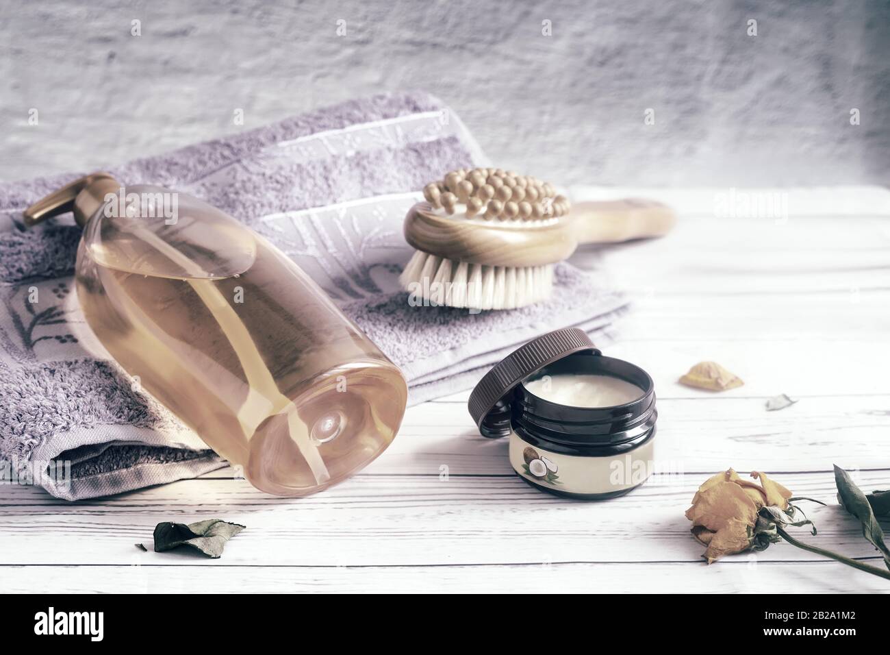 Skin conditioning hi-res stock photography and images - Alamy