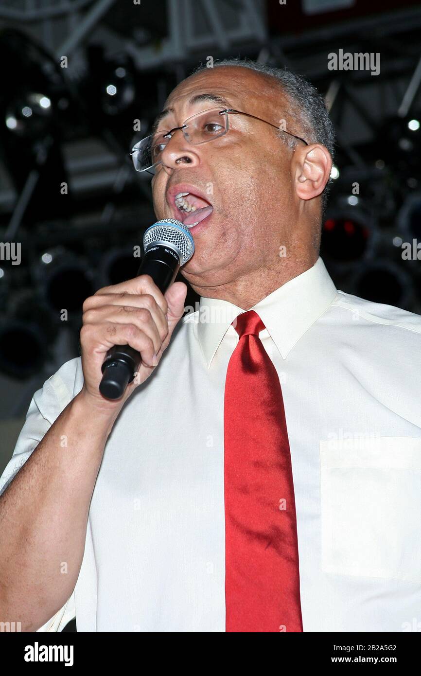 Comptroller new york city comptroller hi-res stock photography and ...