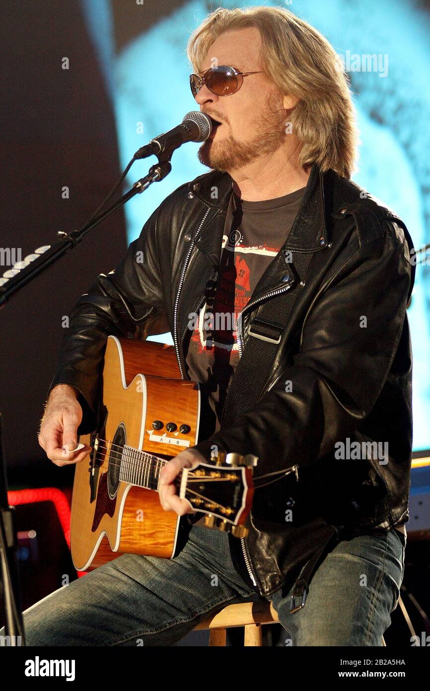 Coney Island, NY, USA. 6 August, 2009. Darryl Hall, of Hall & Oates ...
