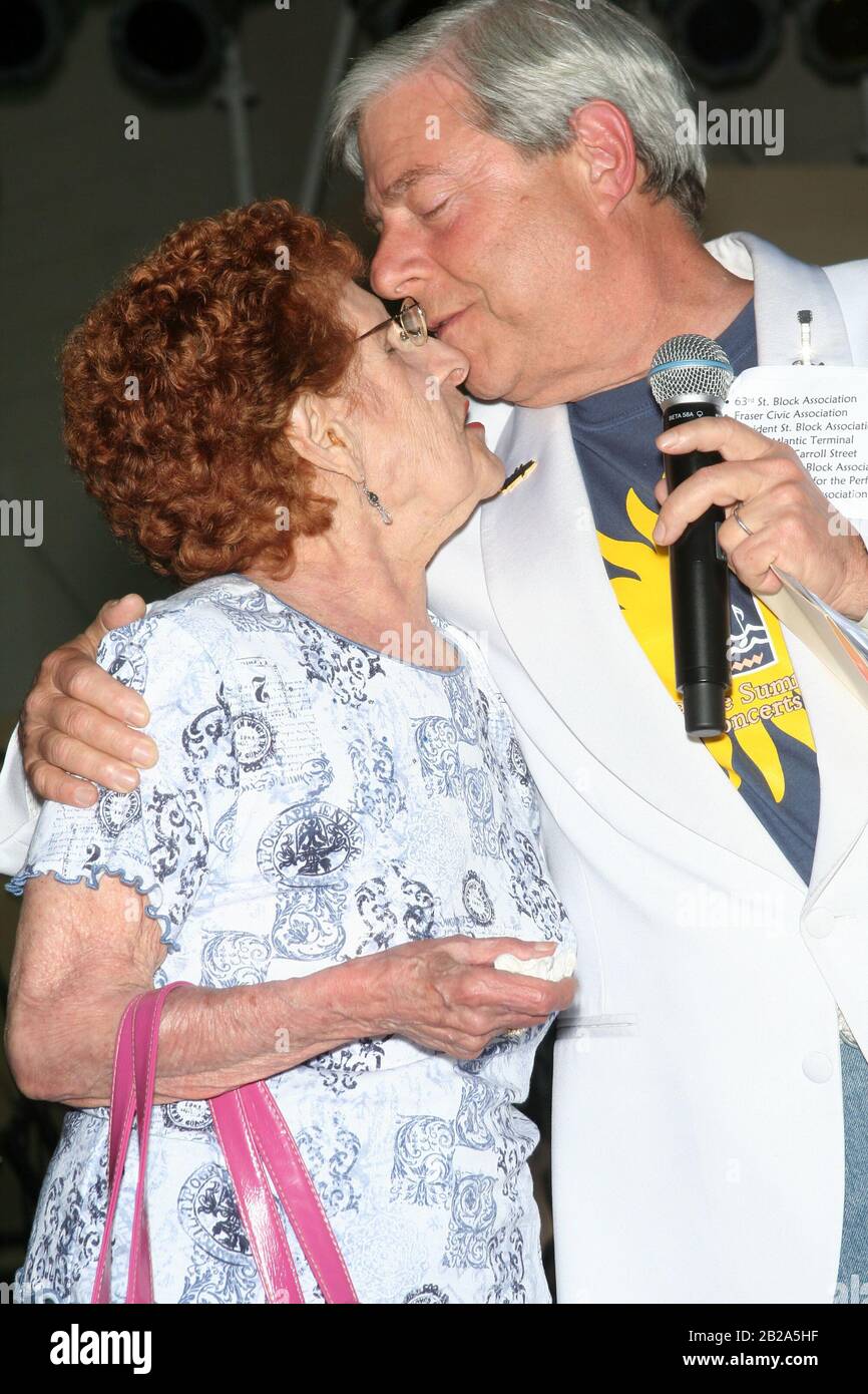 Levy park hi-res stock photography and images - Alamy