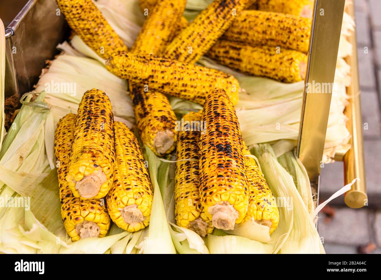 Traditional cart food hi-res stock photography and images - Alamy