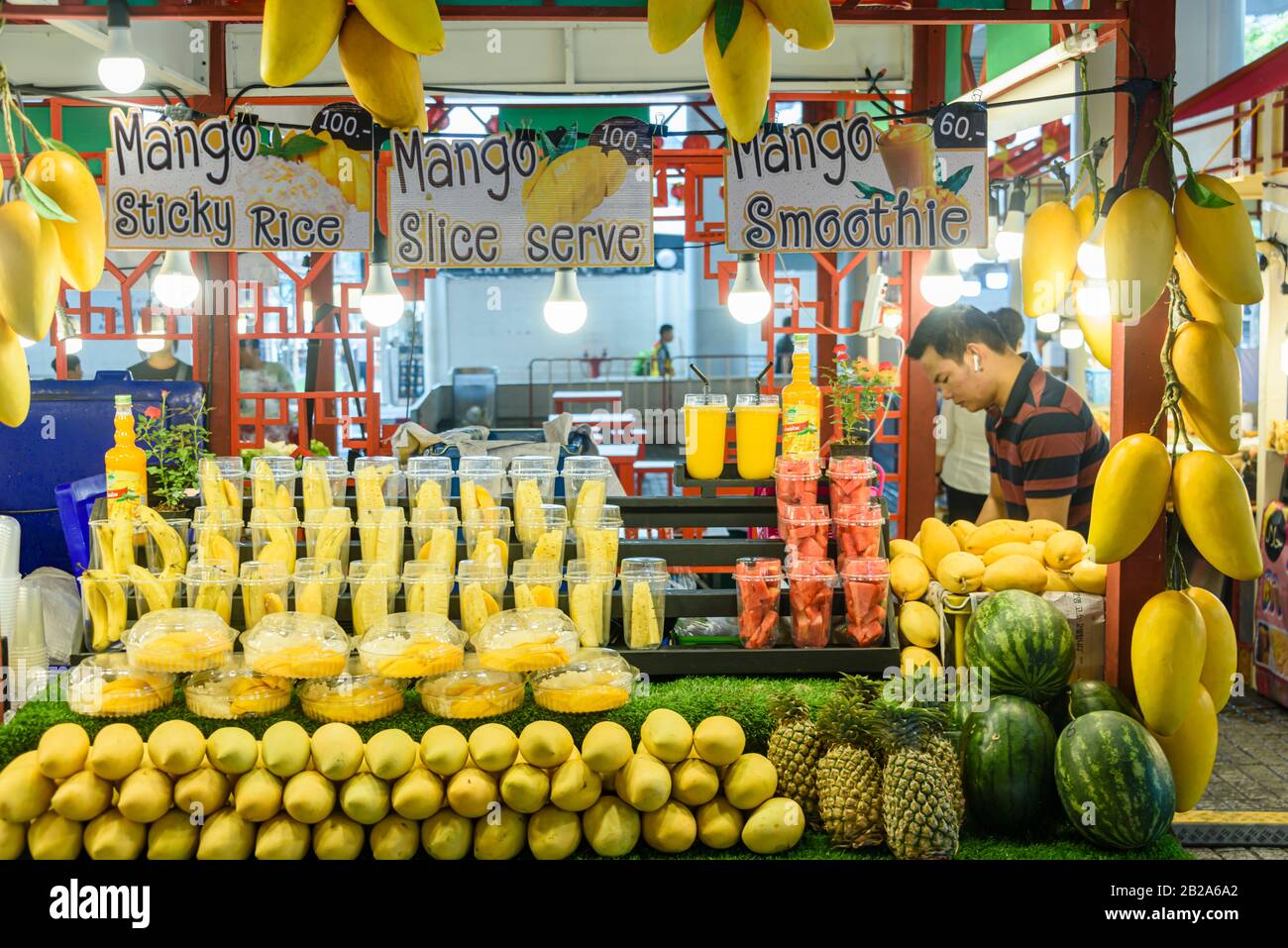 Smoothie stall hi-res stock photography and images - Alamy