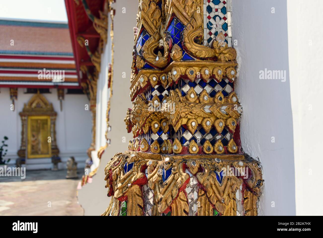Ornate door surround with colourful ceramic tiles, Wat Pho, Bangkok ...