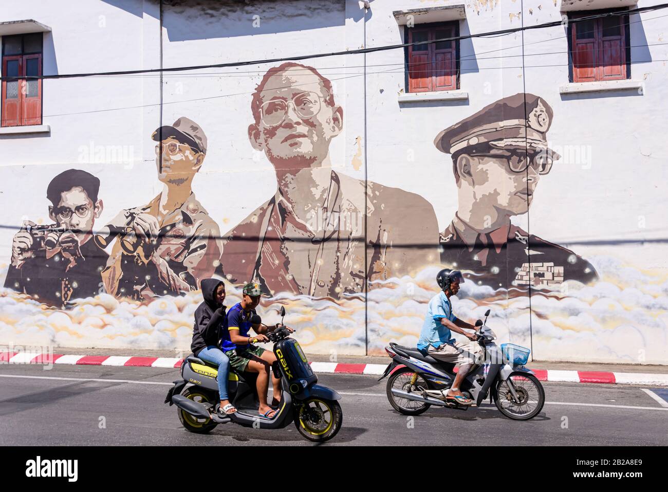 Mural of King Rama IX at the Rama IX Yaowarat Intersection, Phuket Old ...
