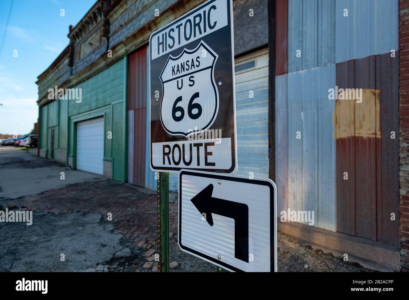 Route 66 road sign hi-res stock photography and images - Alamy