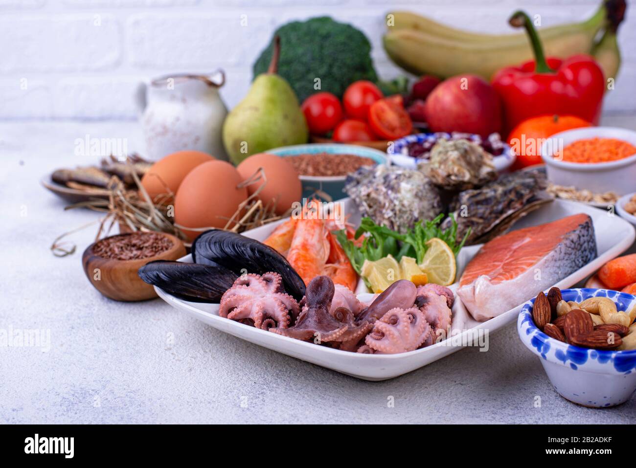 Pescetarian diet with seafood, fruit and vegetables Stock Photo - Alamy
