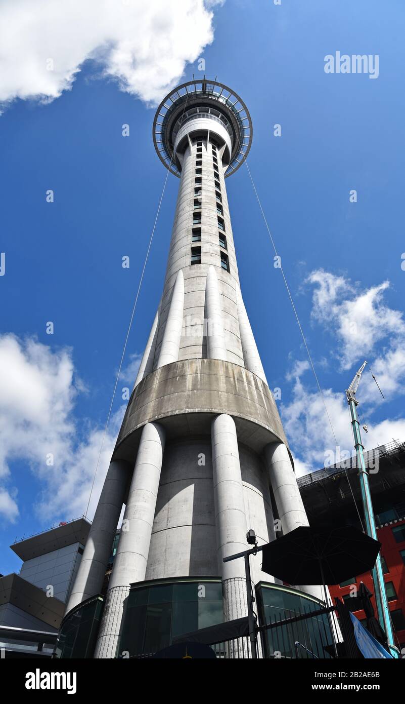 The sky tower aukland hi-res stock photography and images - Alamy