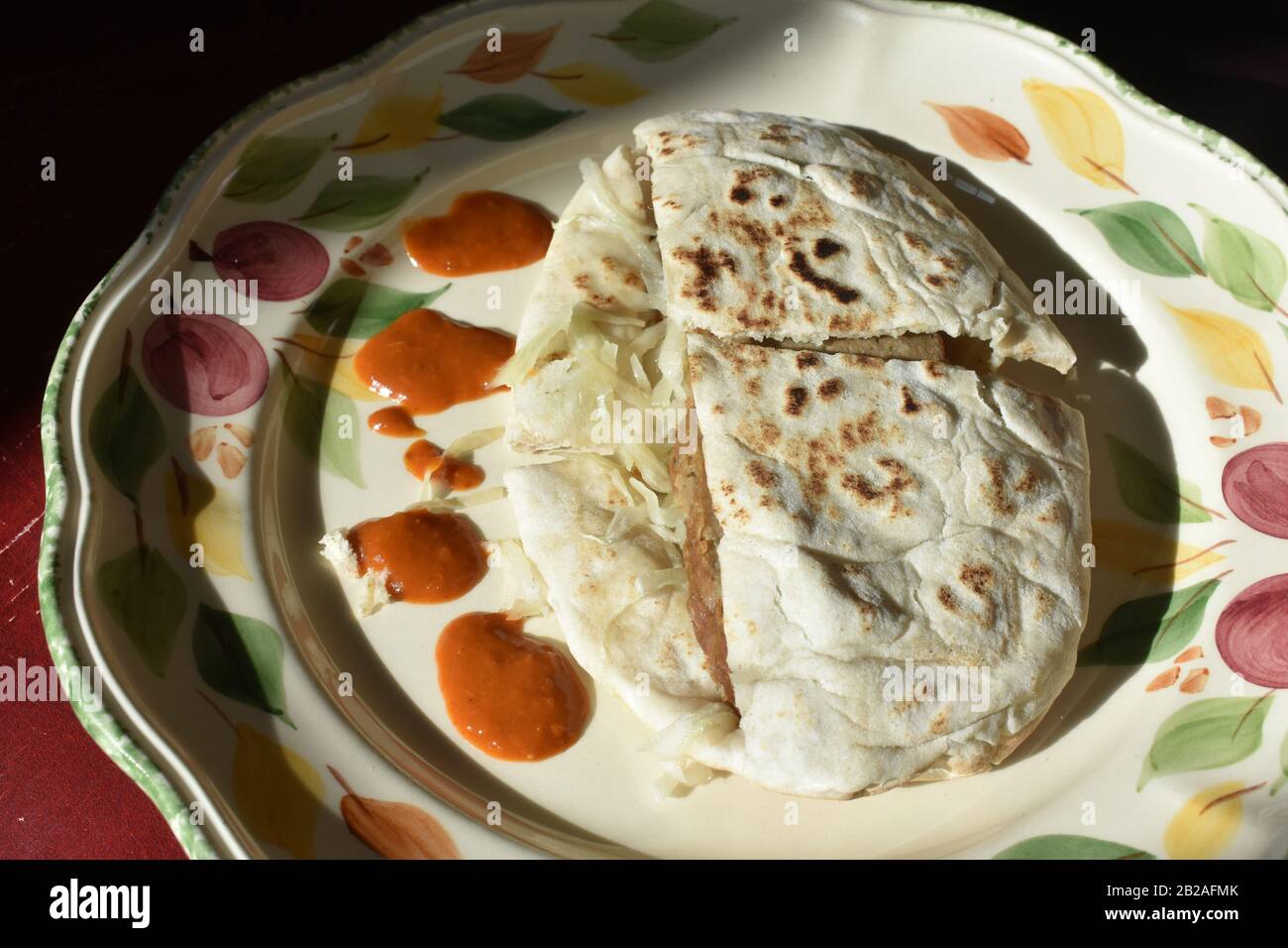 Donner kebab sauce hi-res stock photography and images - Alamy