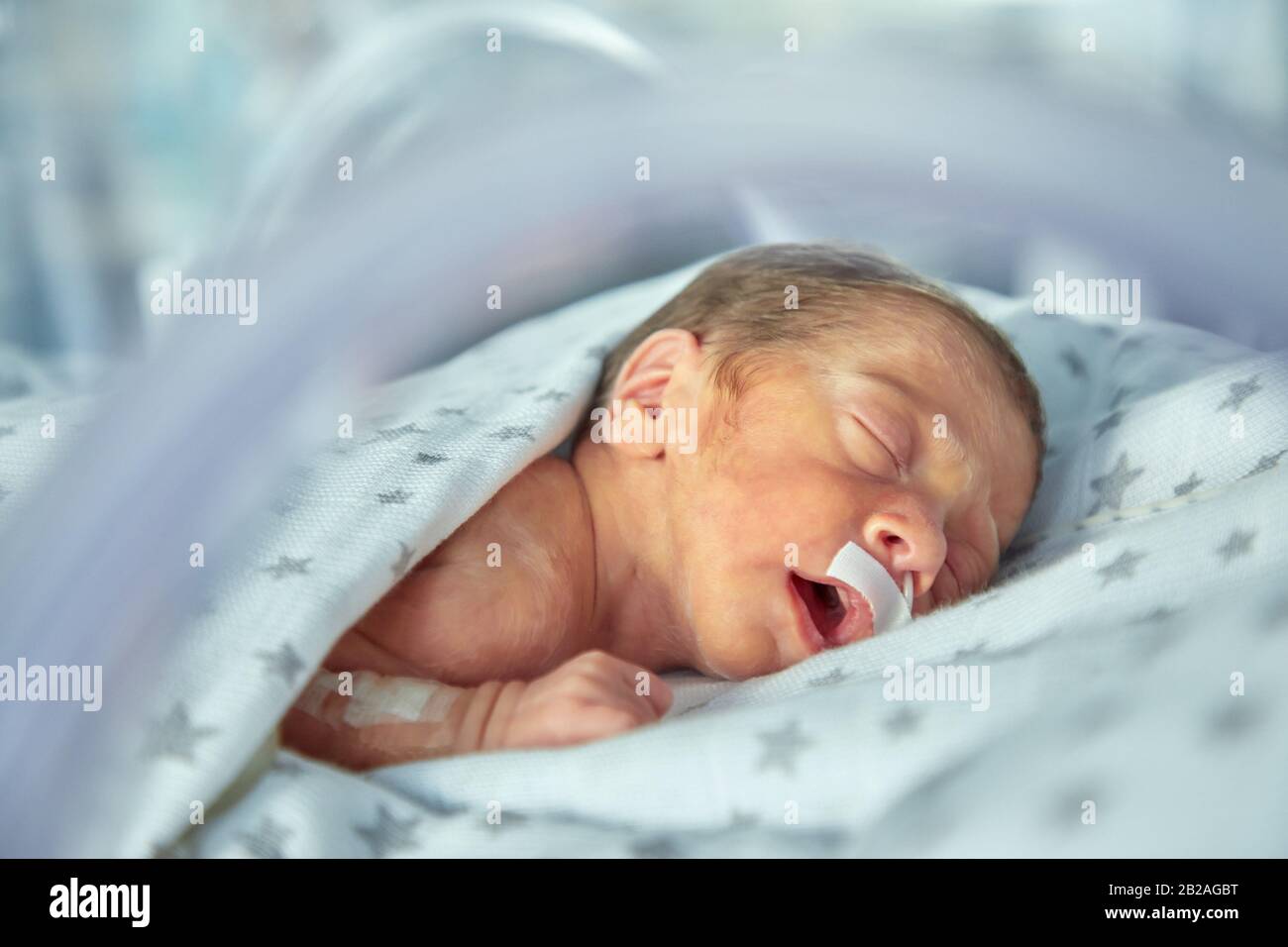 Premature baby unit hi-res stock photography and images - Alamy