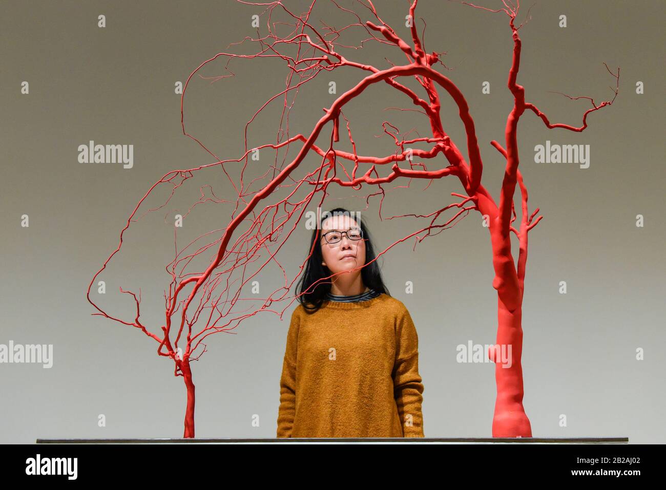 Hayward gallery london tree hi-res stock photography and images - Alamy