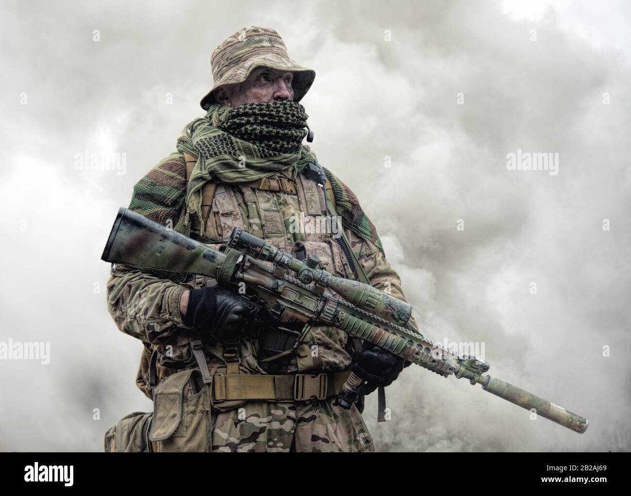 Camouflage military uniform hi-res stock photography and images - Alamy