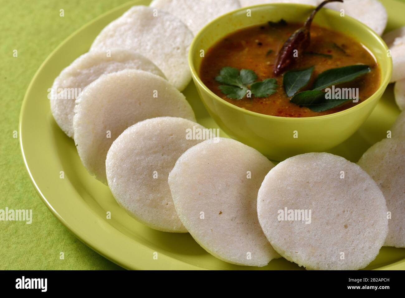 Idly in plate hi-res stock photography and images - Alamy