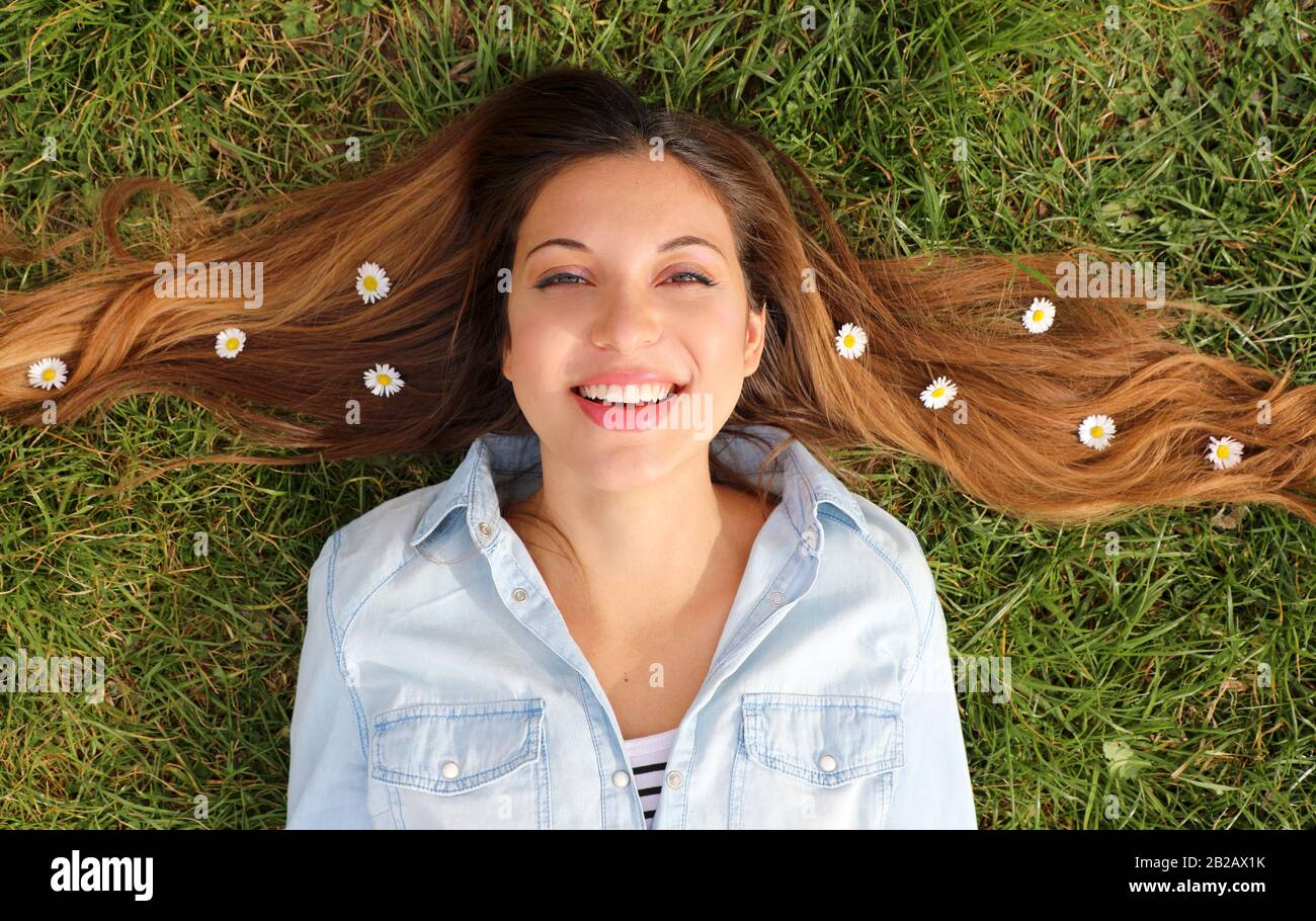 With her hair down hi-res stock photography and images - Alamy