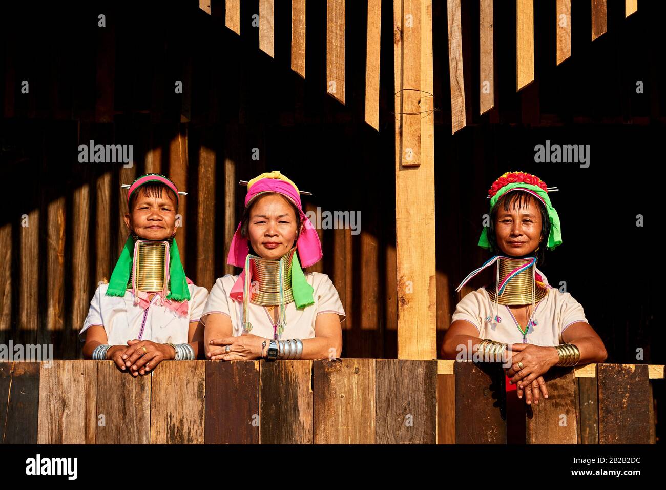 Women wearing tradition costume hi-res stock photography and images - Alamy