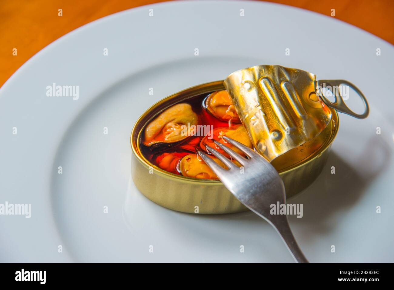 Tinned mussels hi-res stock photography and images - Alamy