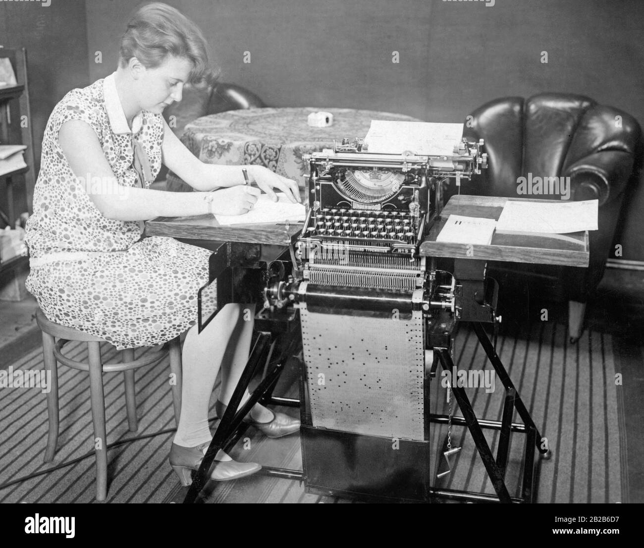 Automatic typing Black and White Stock Photos & Images - Alamy