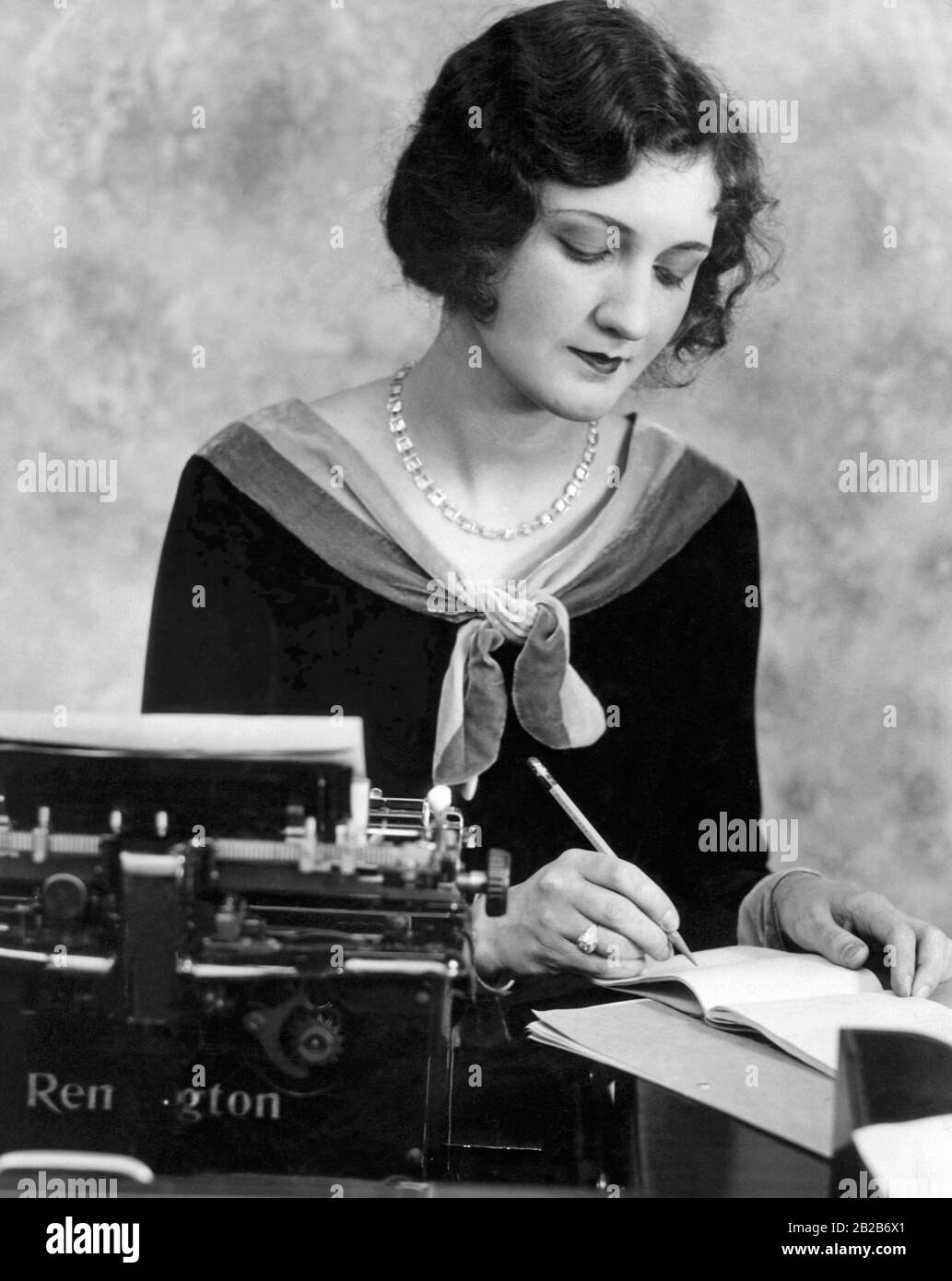 1920s office woman hi-res stock photography and images - Alamy