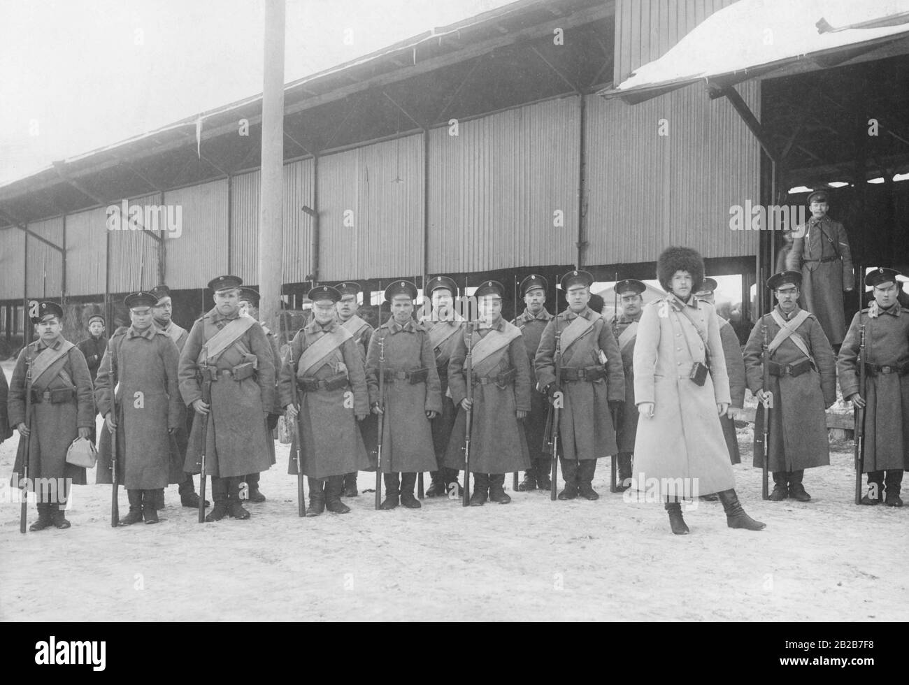 Soldiers of the siberian infantery regiment at the Nikolai-Station ...