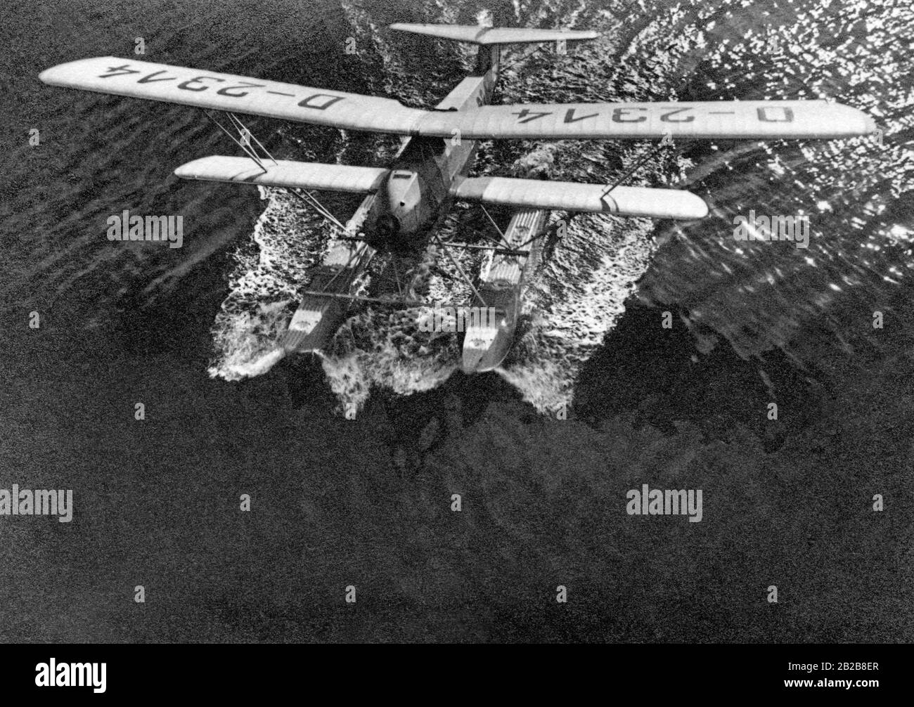 Seaplane boat hi-res stock photography and images - Alamy