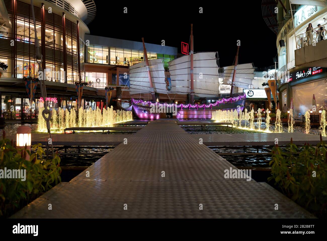 Phuket mall hi-res stock photography and images - Alamy