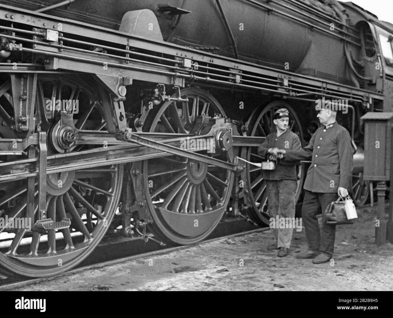 Steam locomotive fireman Black and White Stock Photos & Images - Alamy