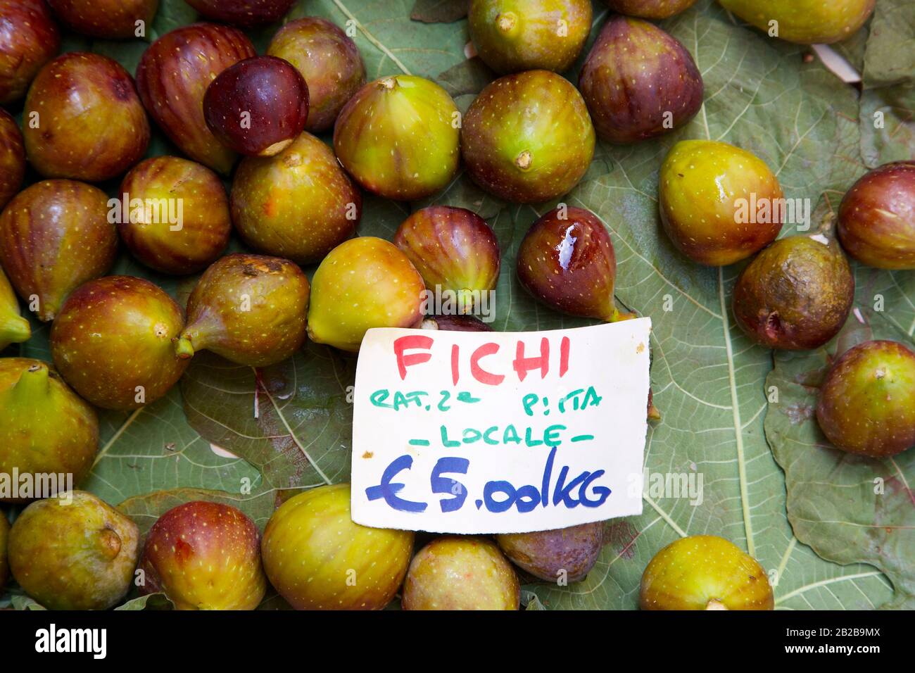 Italian figs hi-res stock photography and images - Alamy
