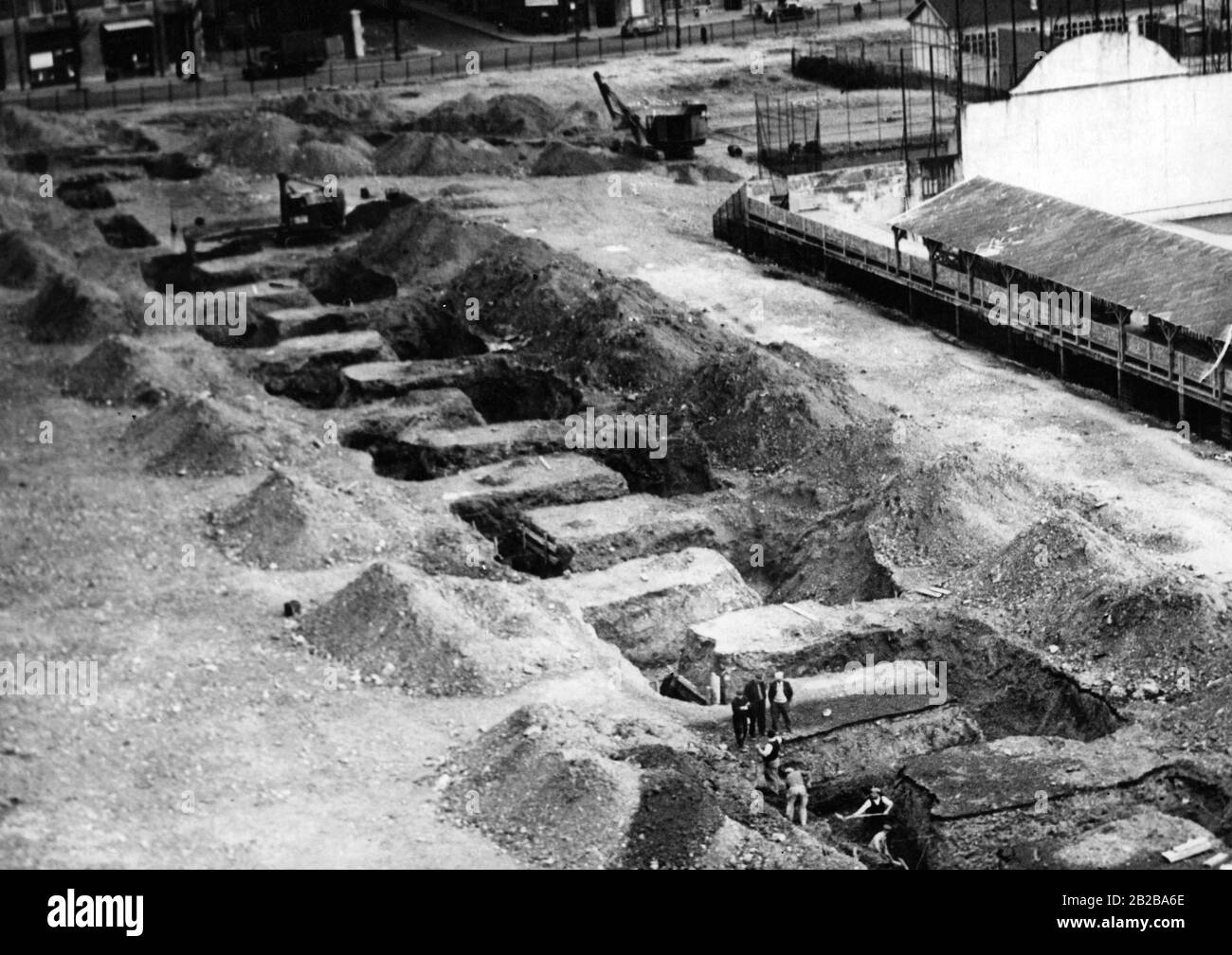 World war ii shelters hi-res stock photography and images - Alamy