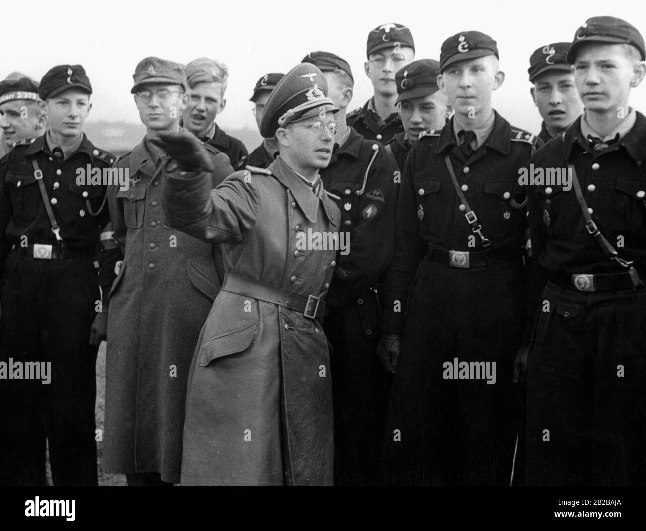 A tank destroyer who was awarded the Golden German Cross and a tank ...