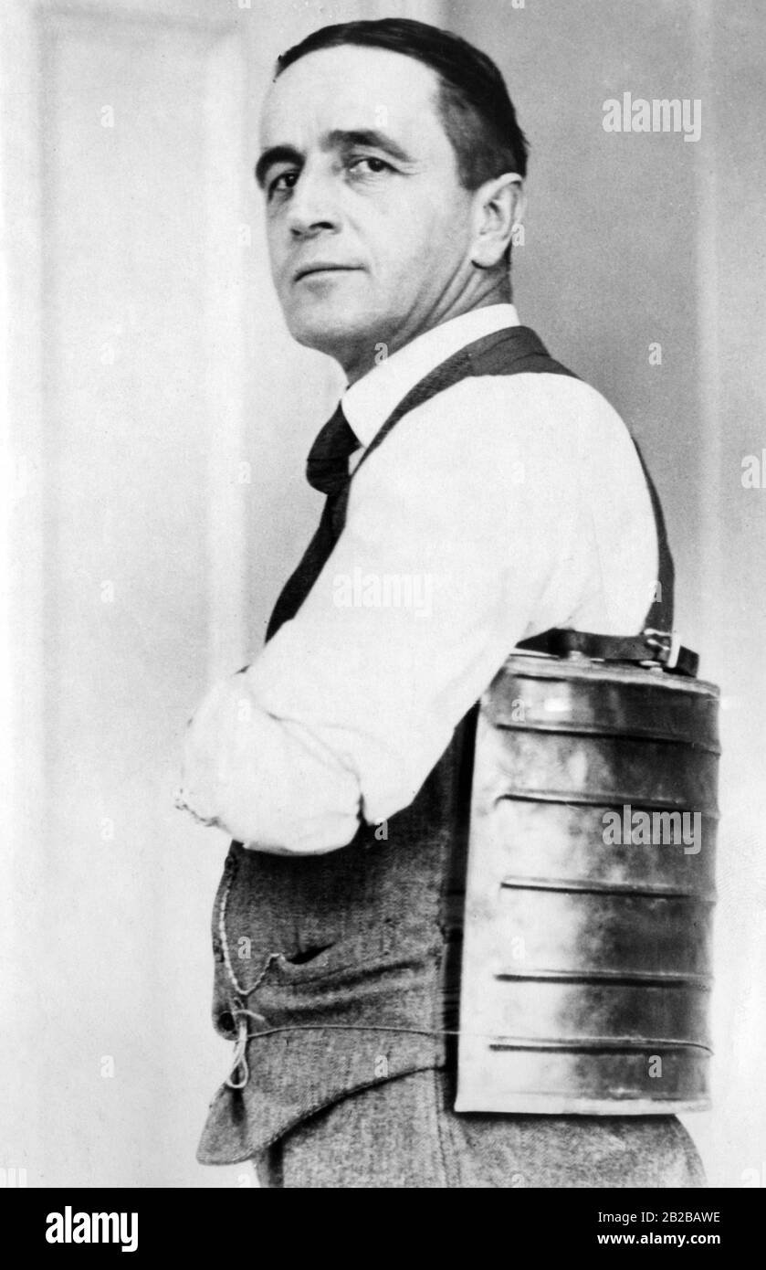 Alcohol bootlegging hi-res stock photography and images - Alamy