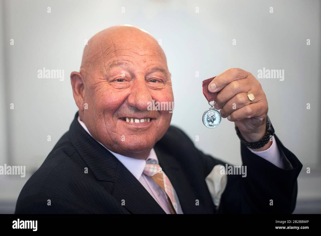 Ronnie george hi-res stock photography and images - Alamy