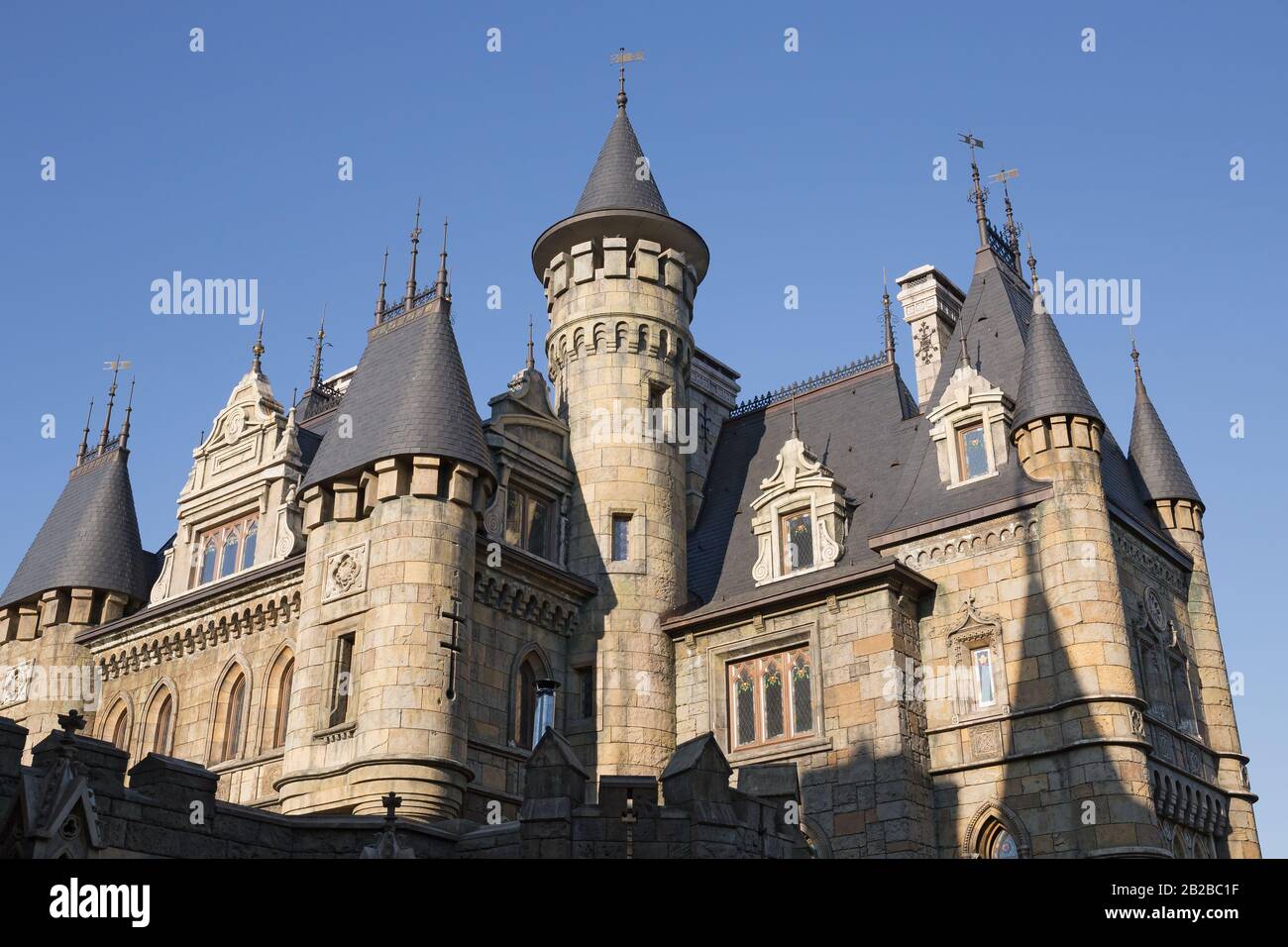 Tower of a medieval castle Stock Photo - Alamy