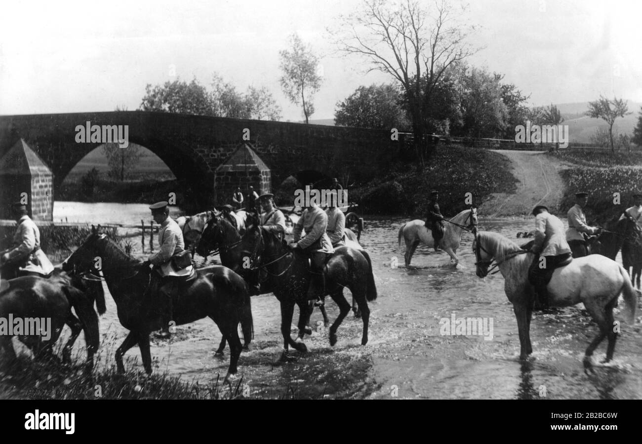 Return from the terrain, during a riding lesson, obligatory for all ...